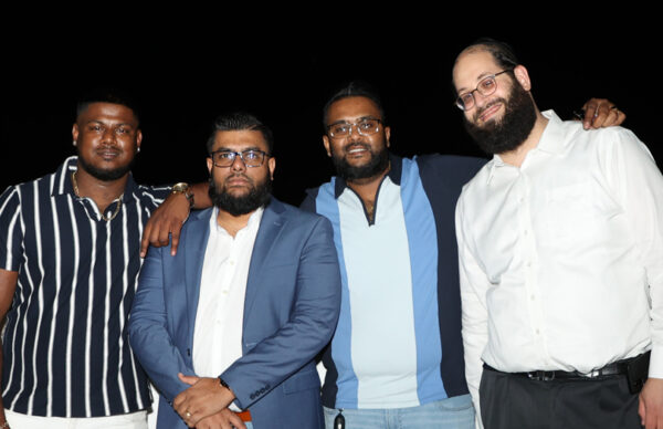 About Us | Fingercheck